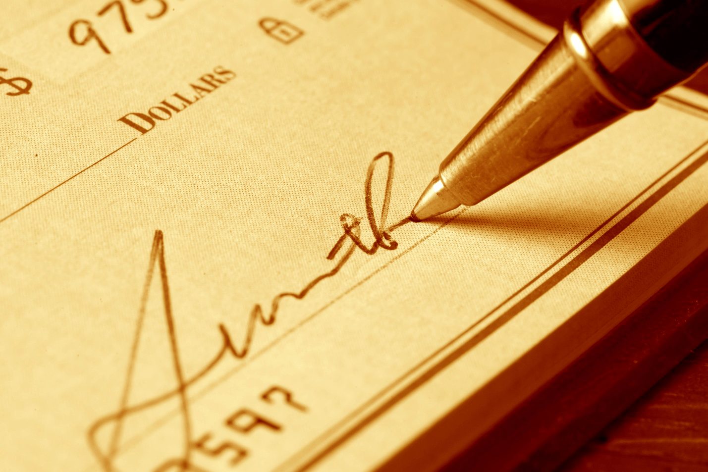 Cheque Vs Check The Key Differences Explained Print And Cheques Now Inc 